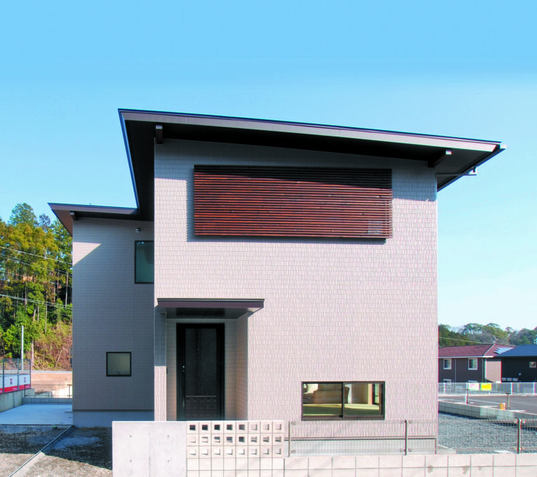深い軒先を持つ片流れ屋根の家 株式会社 大原工務店 ｜ 福島県郡山市、須賀川市、本宮市の注文住宅工務店